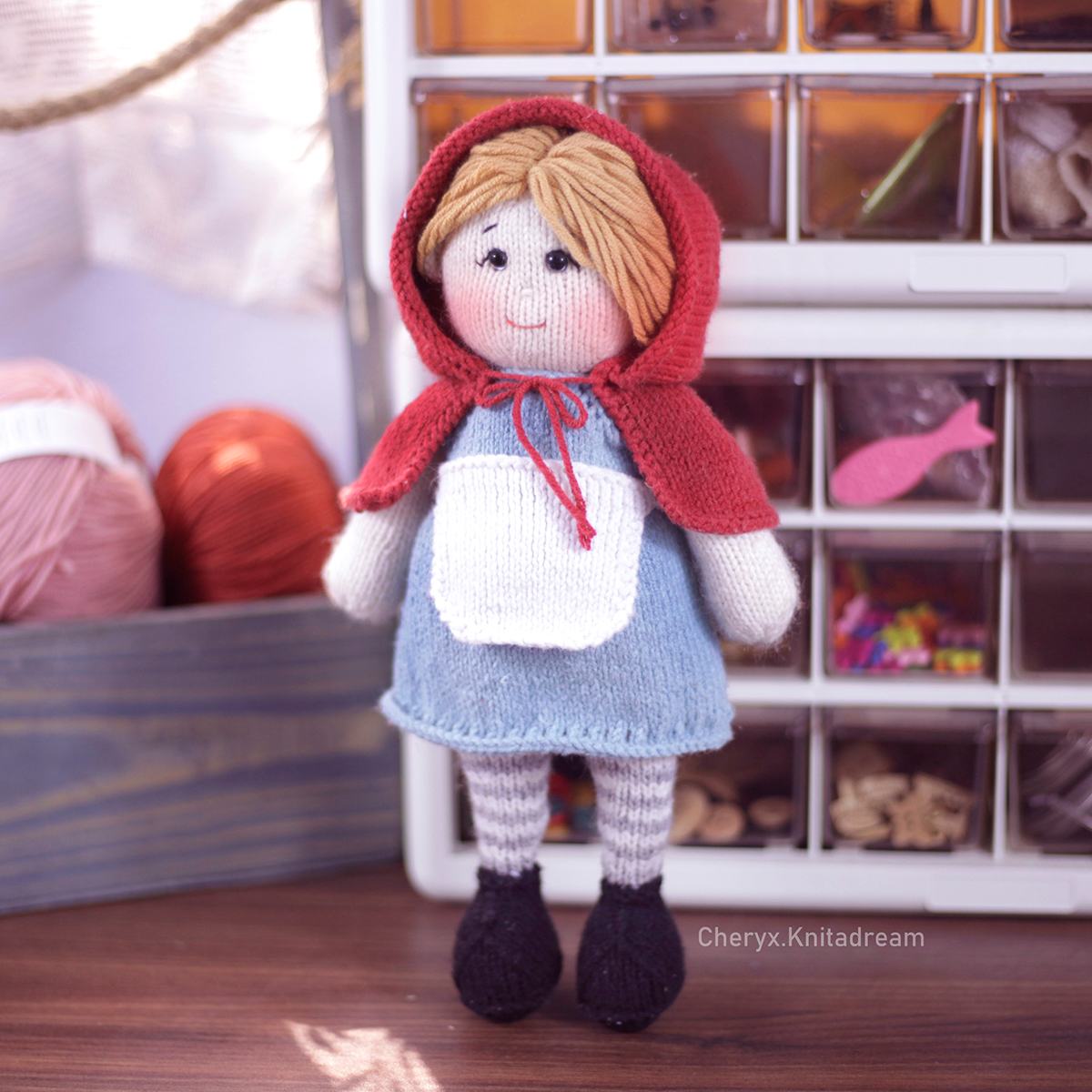 Red Riding Hood Knitting Pattern