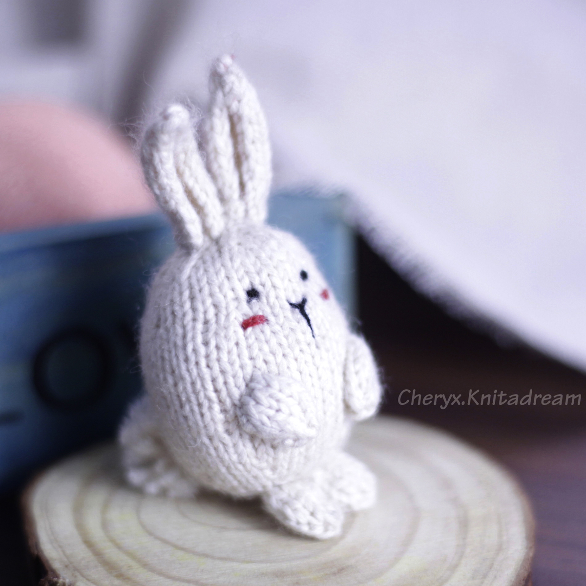 Free Bunny Knitting Pattern: Make Your Own Adorable White Bunny